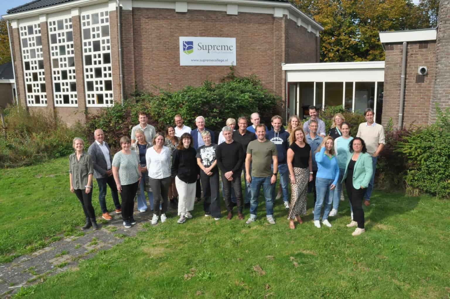 Team Supreme - Supreme College Nederland Nederlands